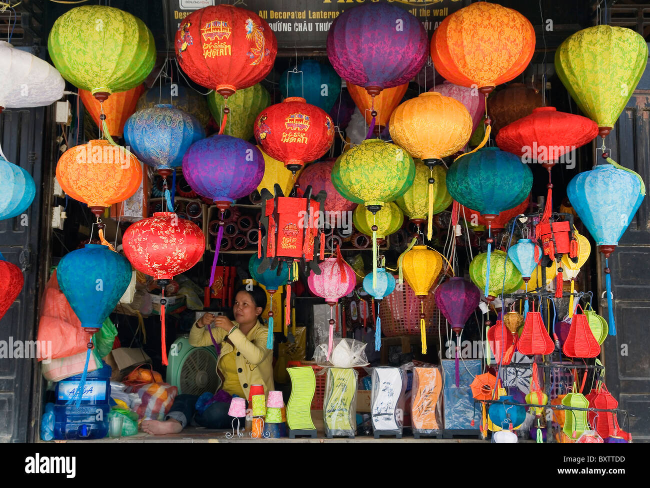 handcrafted lanterns shop Stock Photo - Alamy