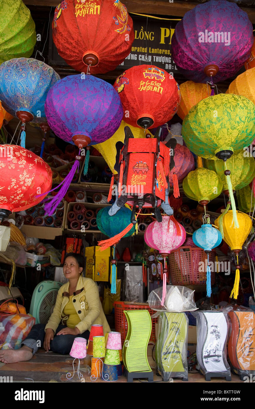 handcrafted lanterns shop Stock Photo - Alamy