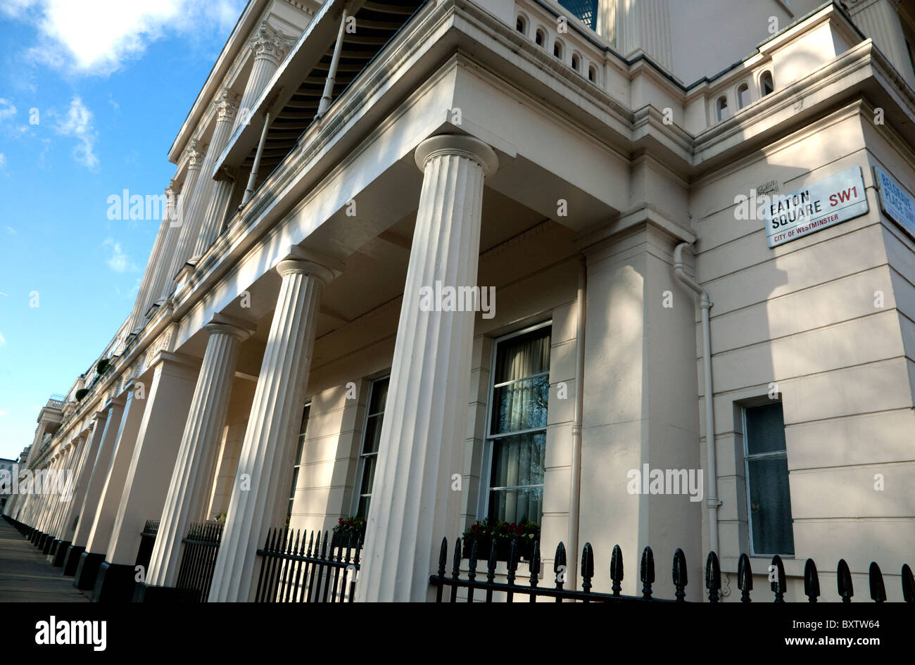 Eaton Square, Belgravia, London Stock Photo - Alamy