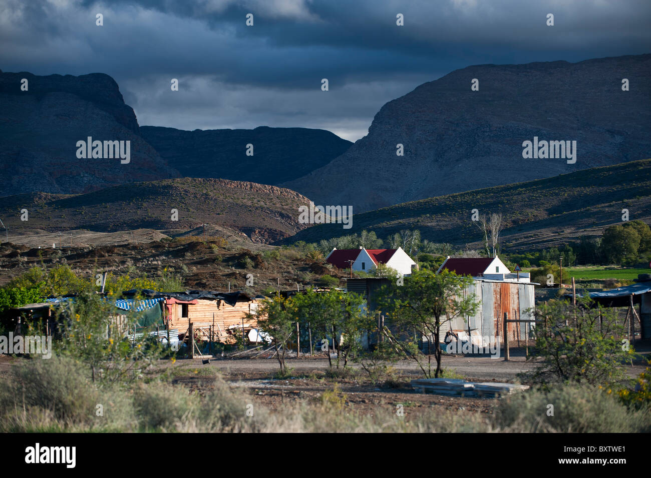 Klaarstroom a small Farming Village in the Swartberg Mountains, Karoo ...