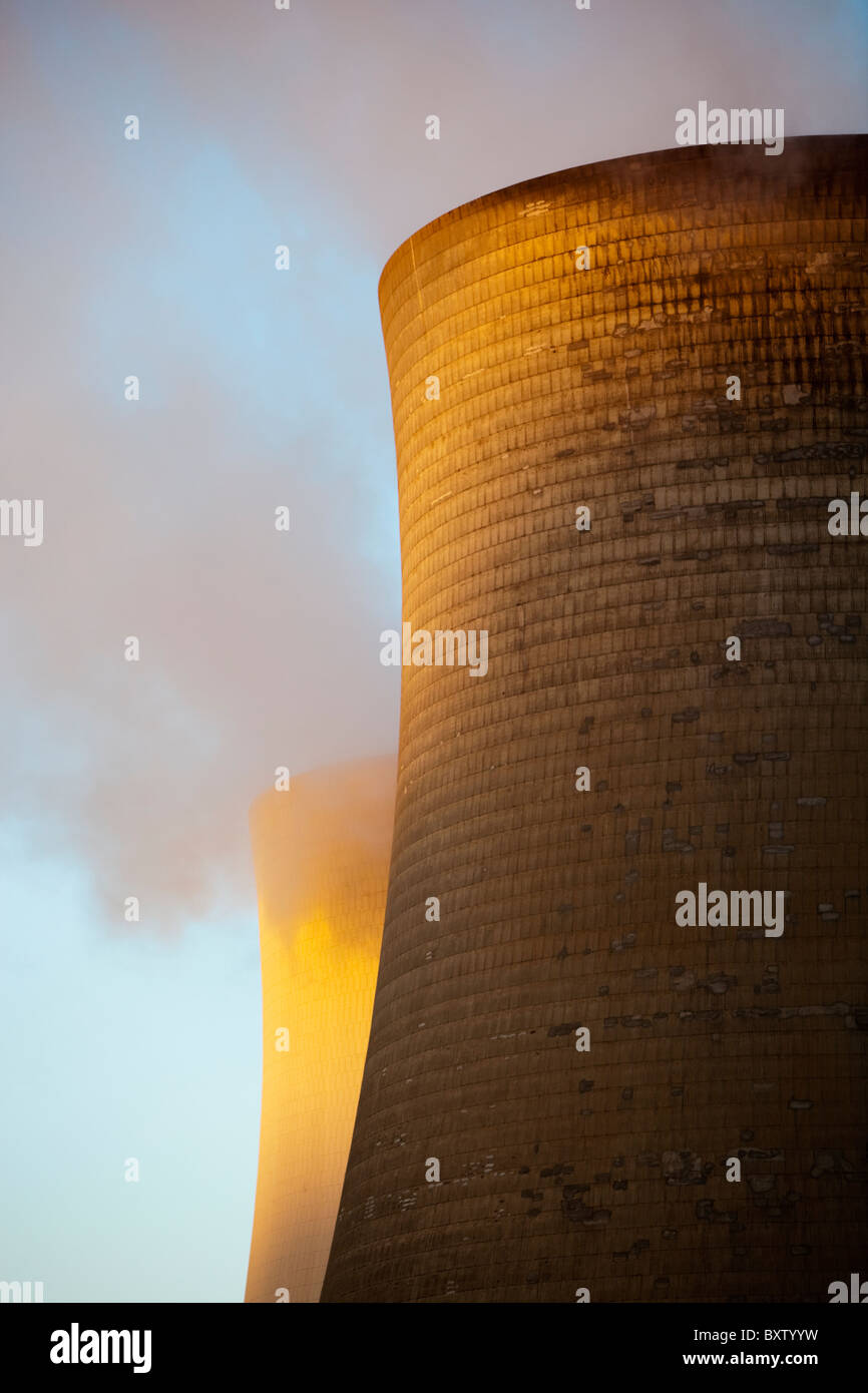 Australia, Victoria, Yallourn, Steam venting from cooling towers at ...