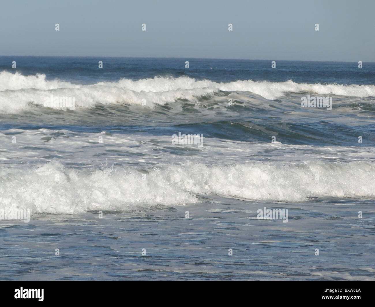 Breaking wave shore beach hi-res stock photography and images - Alamy