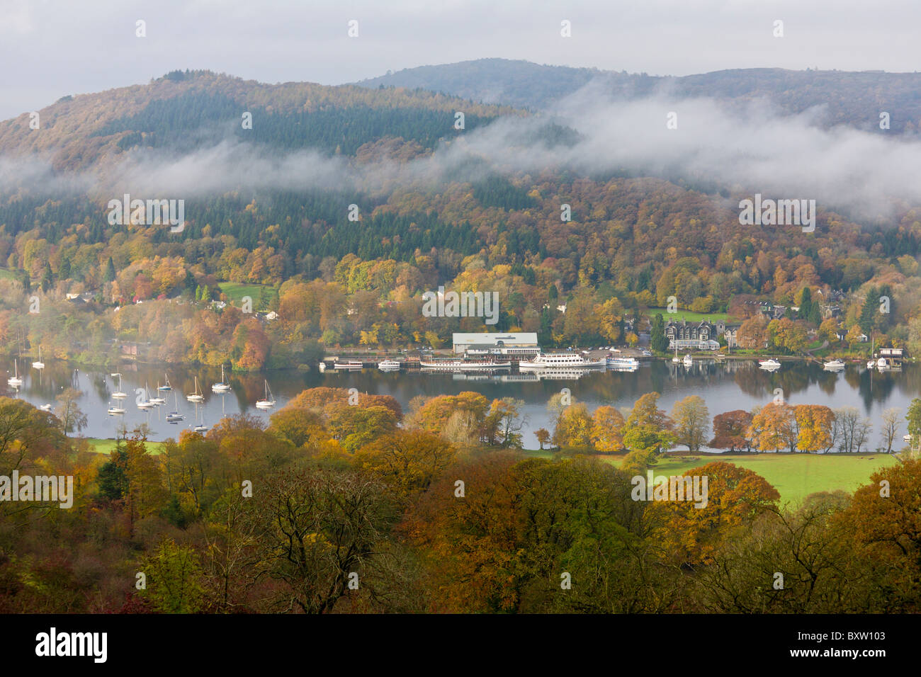 Fell Foot Park and Lakeside in the Autumn, Lake Windermere, Cumbria ...