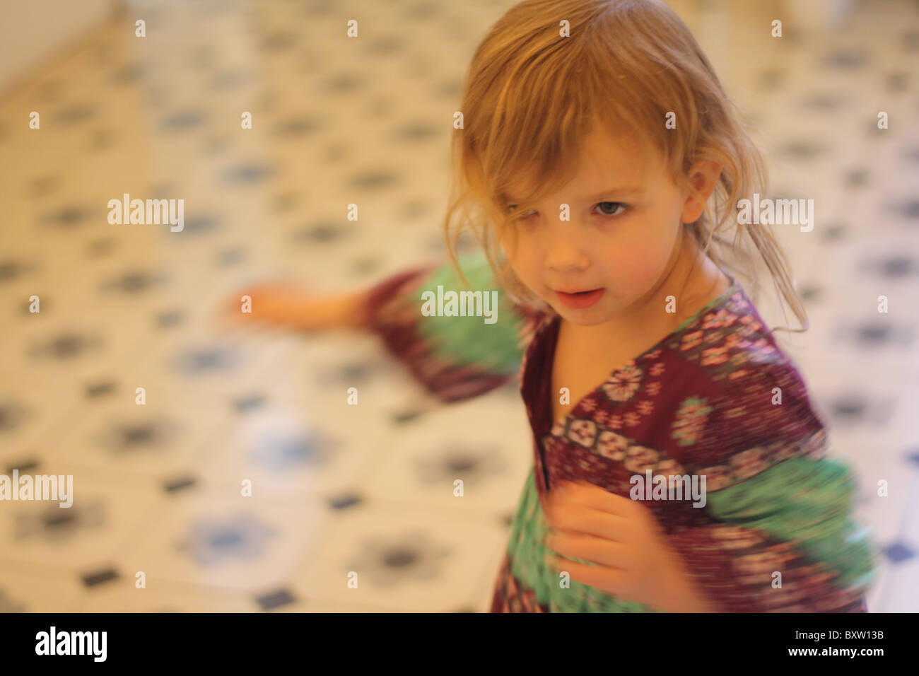 Turn around hi-res stock photography and images - Alamy