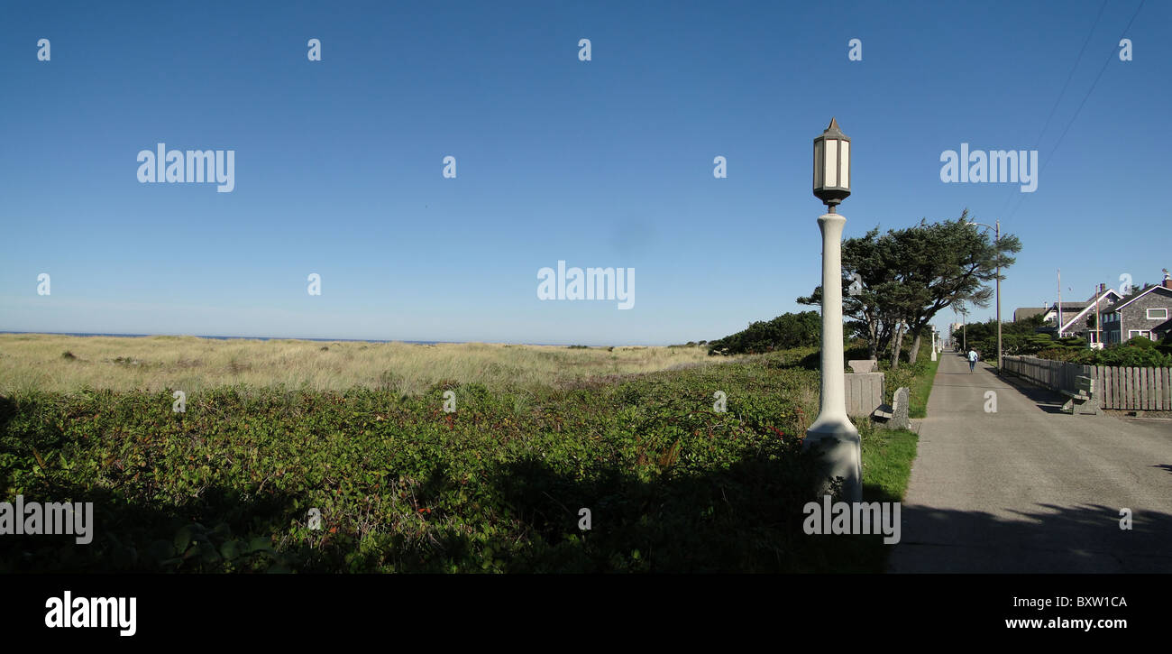 Ocean promenade hi-res stock photography and images - Alamy