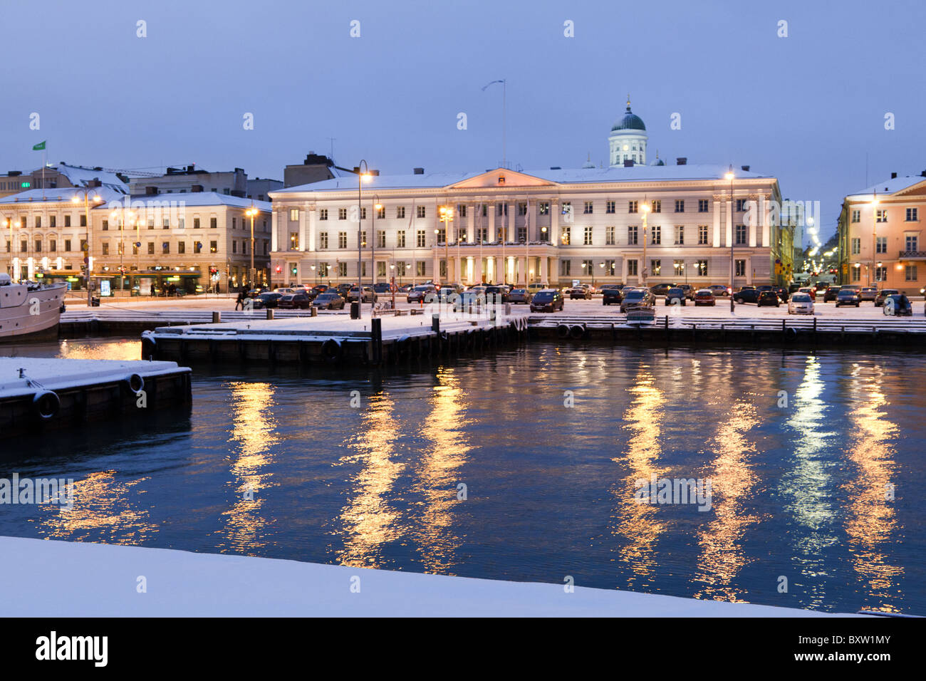 Helsinki city hall hi-res stock photography and images - Alamy