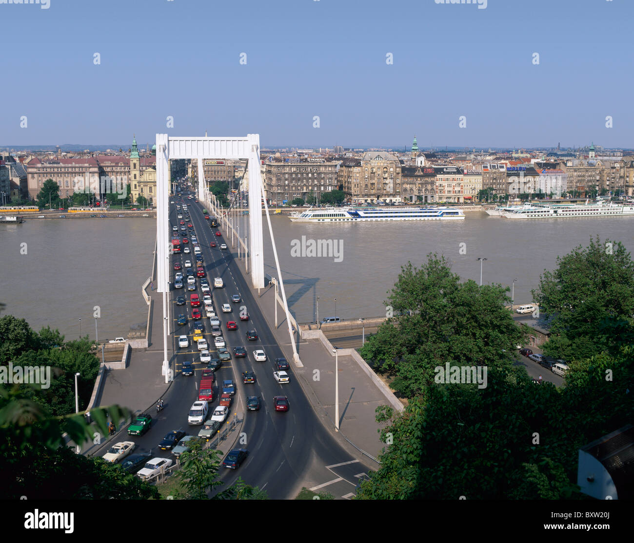 Elizabeth bridge hi-res stock photography and images - Alamy