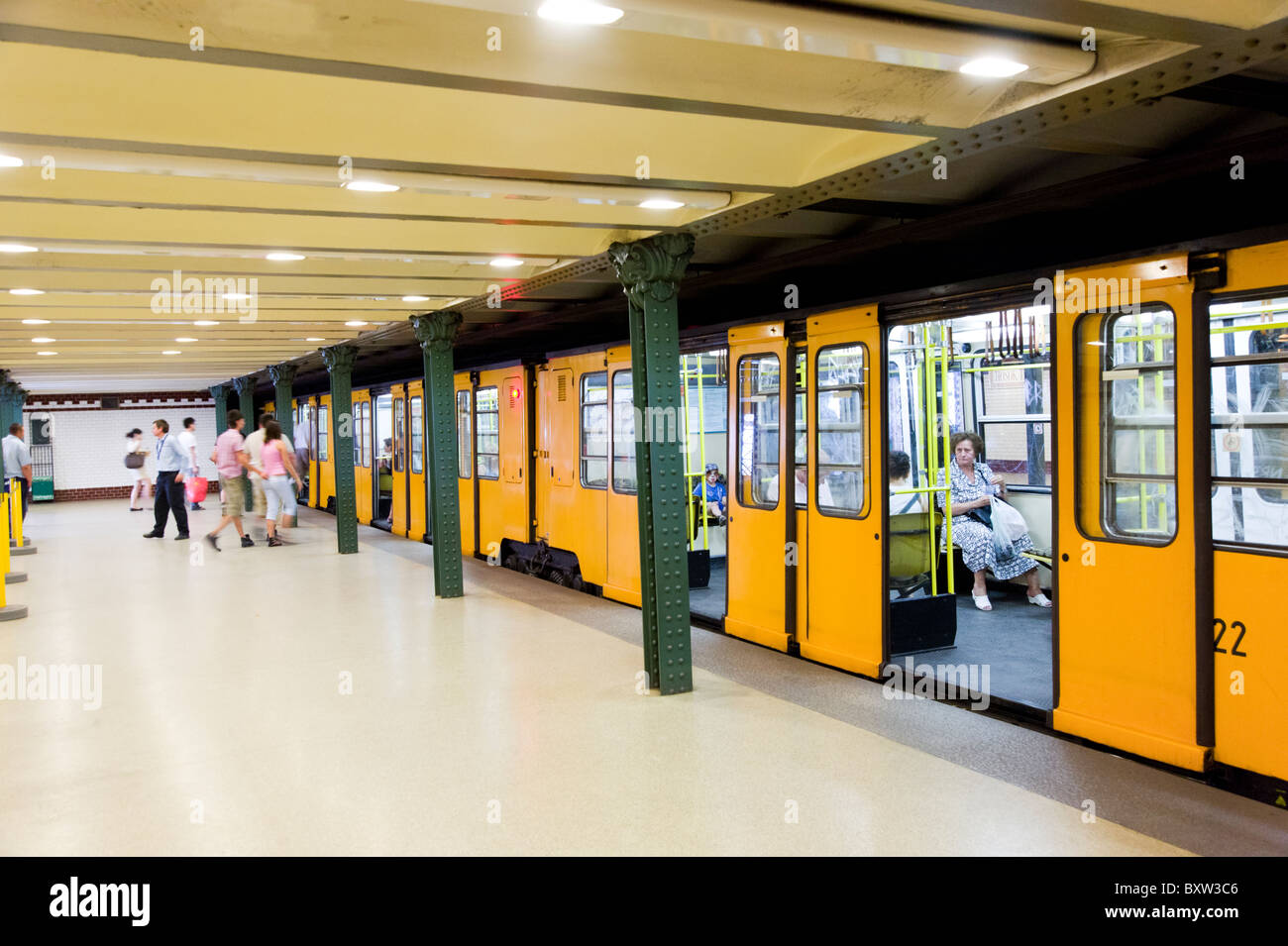 Hungarian metro hi-res stock photography and images - Alamy