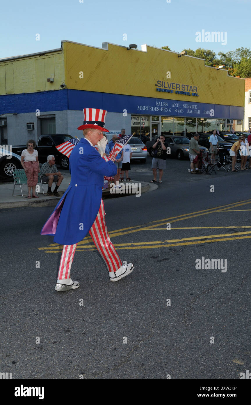 Dressed as uncle sam hi-res stock photography and images - Alamy