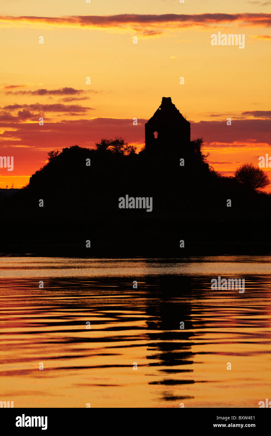 Sound castle ruin hi-res stock photography and images - Alamy