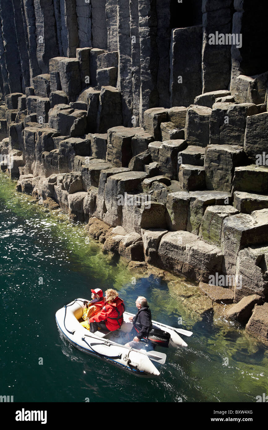Boat and basalt columns at entrance to Fingal's Cave, Staffa, off Isle ...