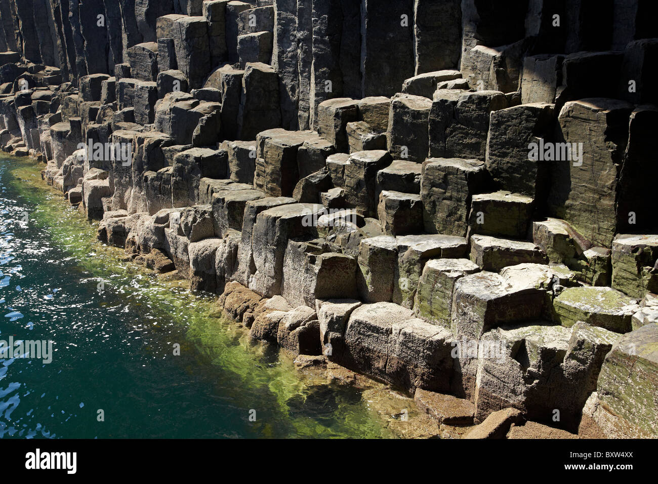 Basalt Columns by Fingal's Cave, Staffa, off Isle of Mull, Scotland ...