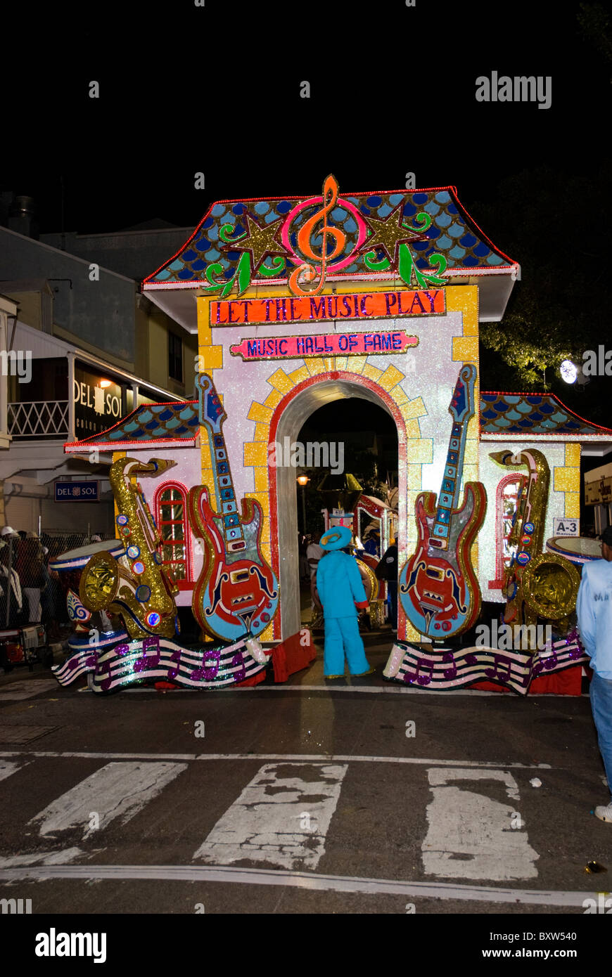 Fiesta parade float hi-res stock photography and images - Alamy