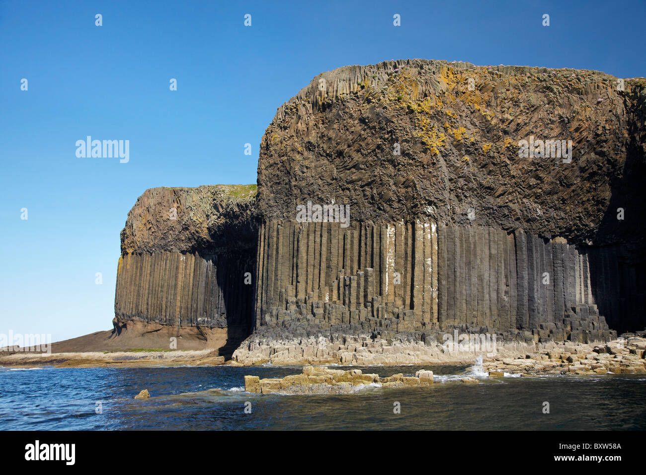 Basalt Columns by Fingal's Cave, Staffa, off Isle of Mull, Scotland ...