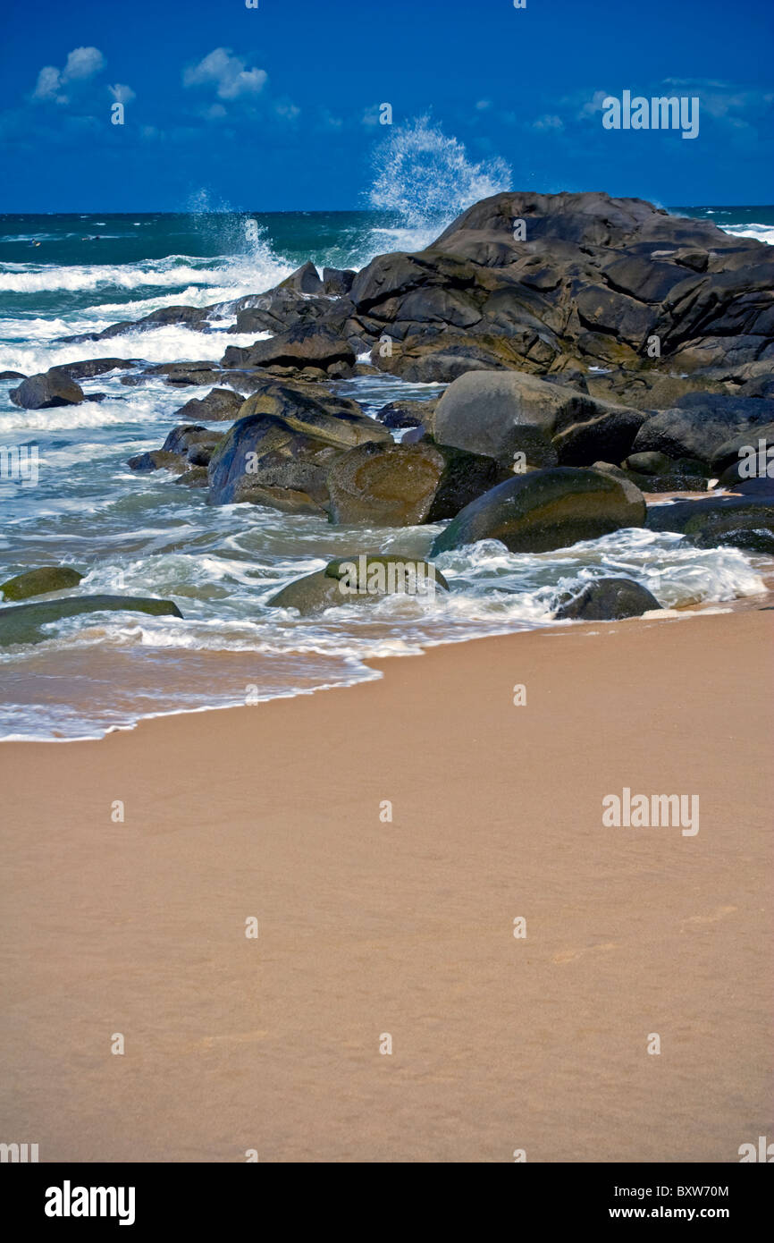Wave queensland hi-res stock photography and images - Alamy