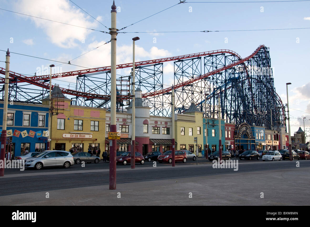 Blackpool fairground rides hi-res stock photography and images - Alamy