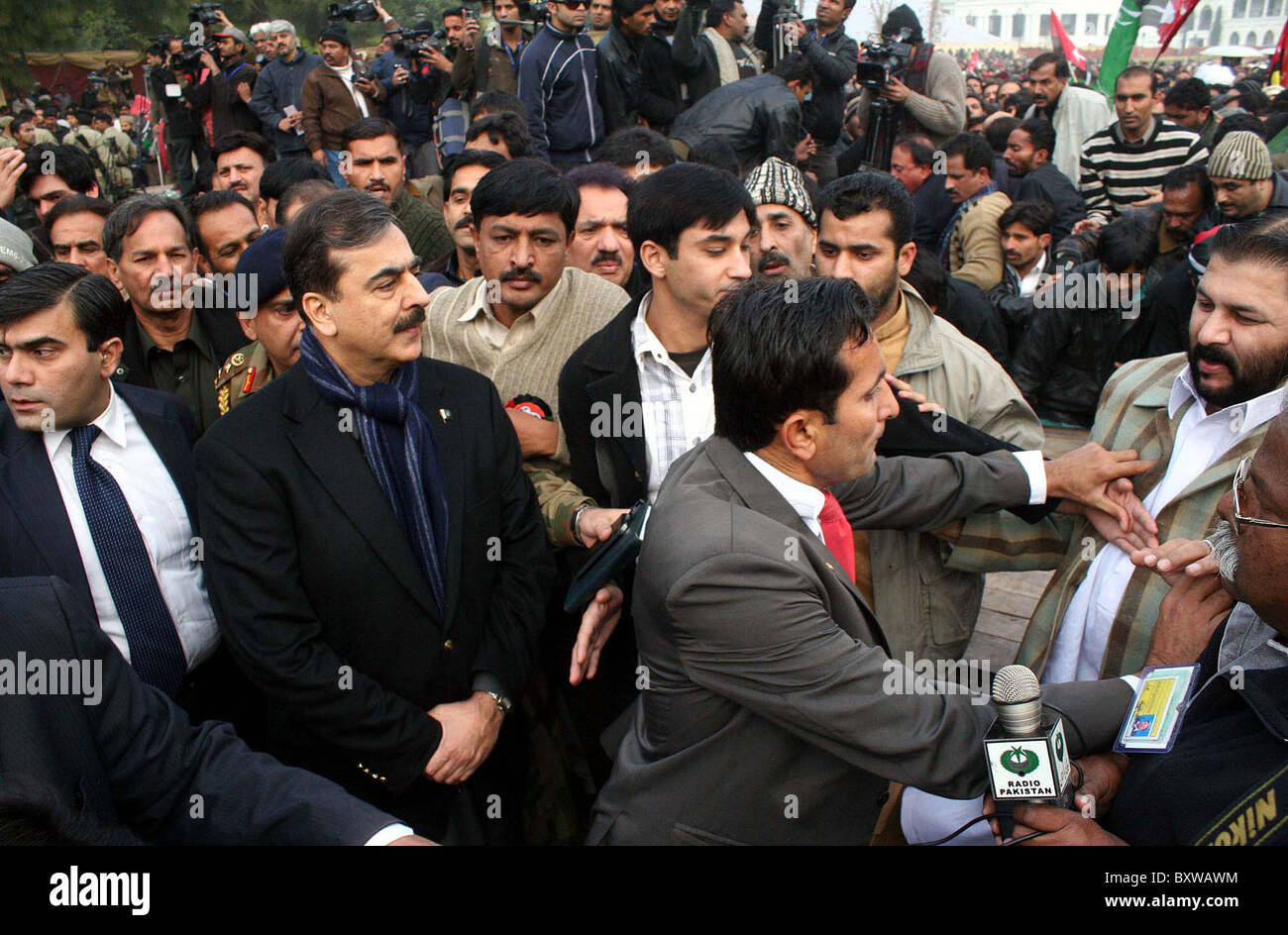 Salman Taseer Family Personal Pictures On The Loose