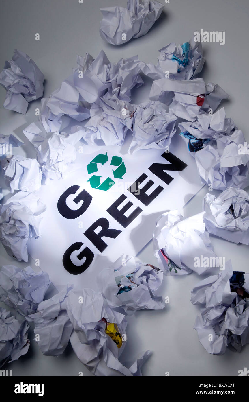 Go Green sign Stock Photo - Alamy