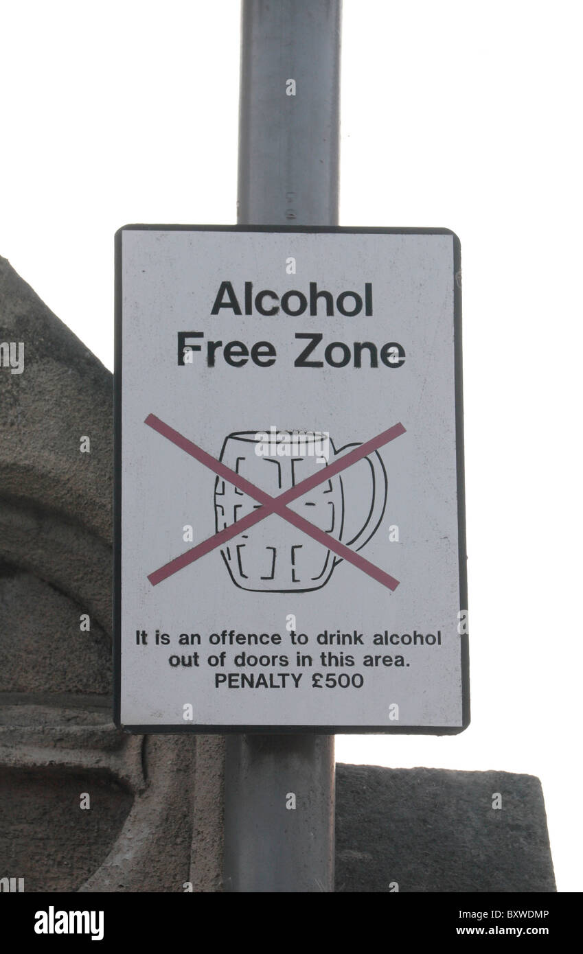 Alcohol free zone sign hi-res stock photography and images - Alamy