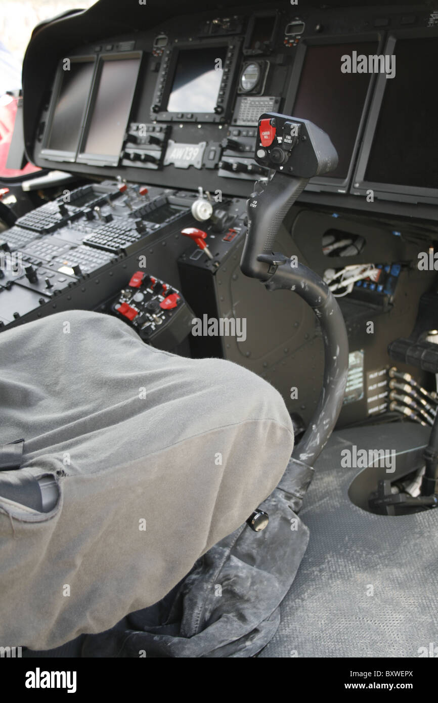 Seat inside military helicopter hi-res stock photography and images - Alamy