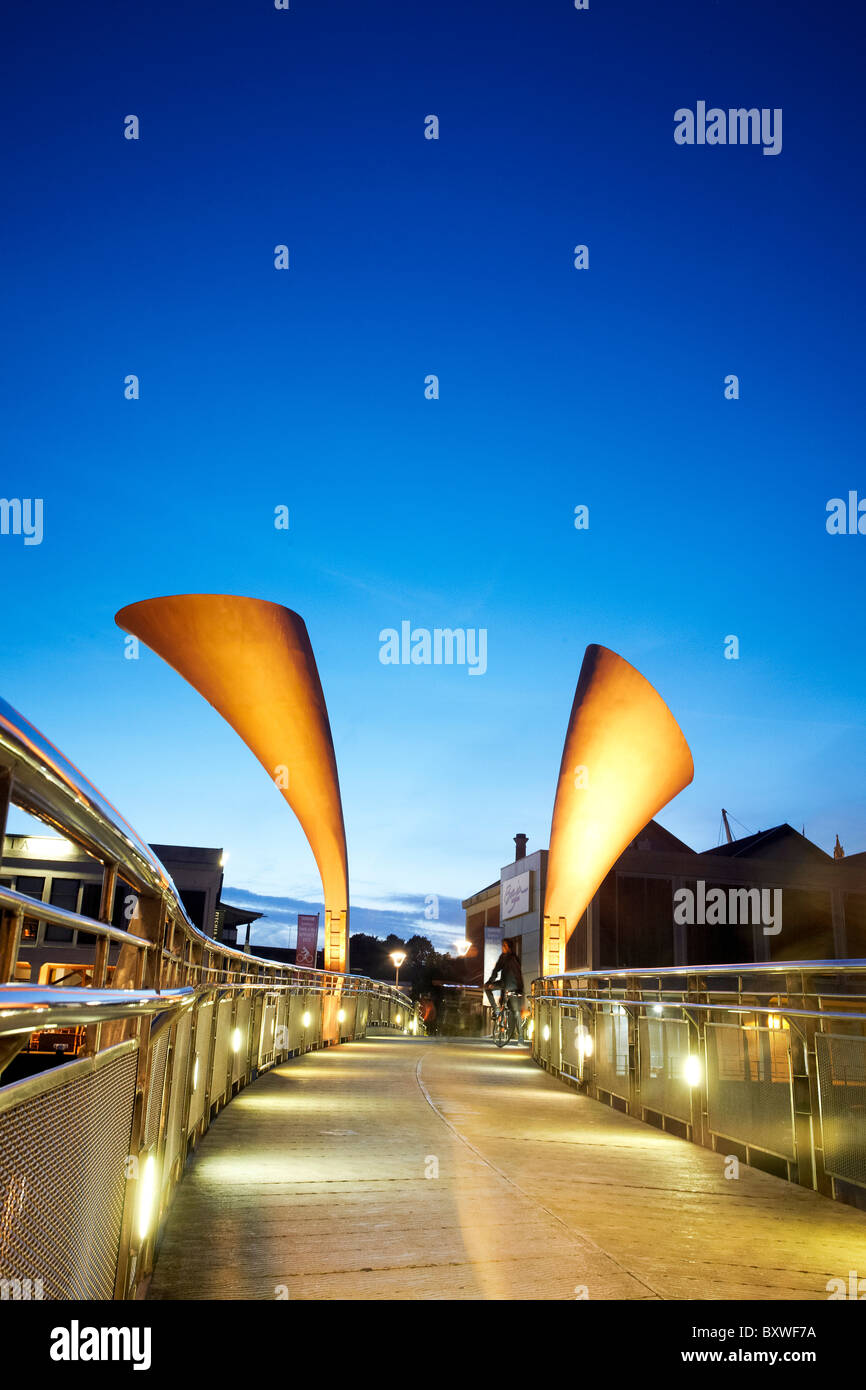 Modern bristol footbridge hi-res stock photography and images - Alamy