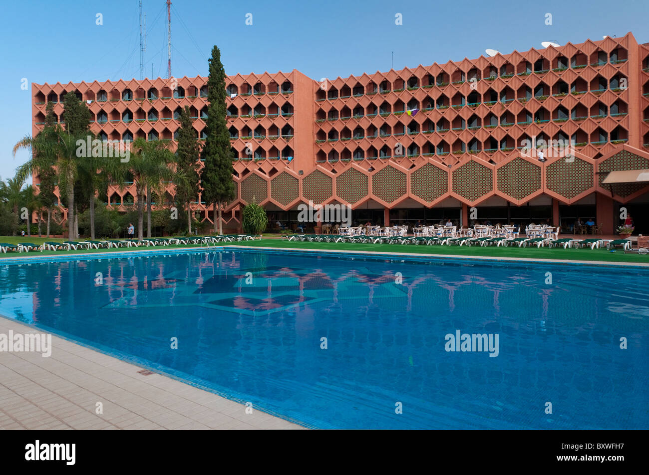 Hotel swimming pool marrakesh marrakech hi-res stock photography and images - Alamy
