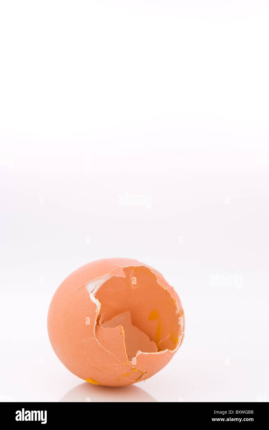 Cracked brown egg hi-res stock photography and images - Alamy