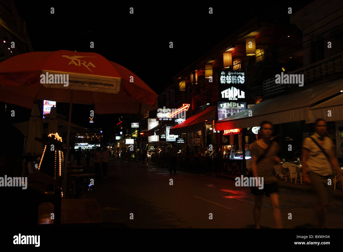 Nightlife bar siem reap hi-res stock photography and images - Alamy