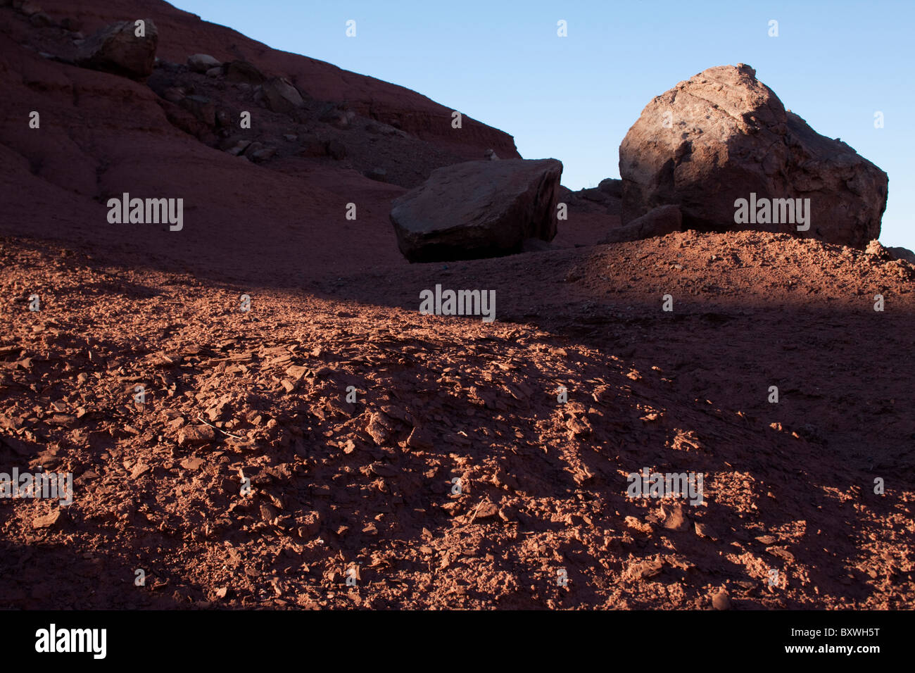 Horizontal color cliffs rocks hi-res stock photography and images - Alamy