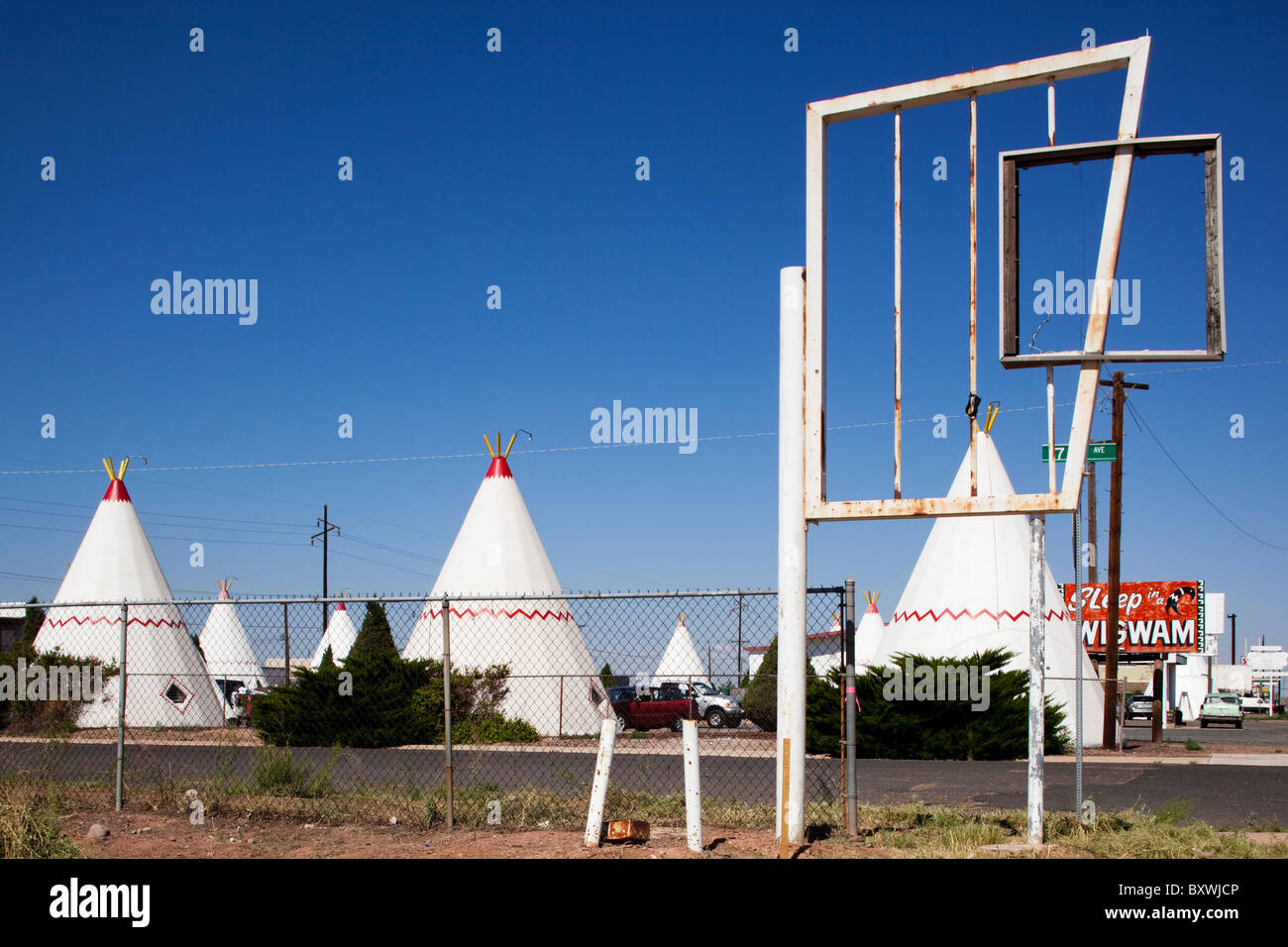 Wigwam motel route 66 hi-res stock photography and images - Alamy