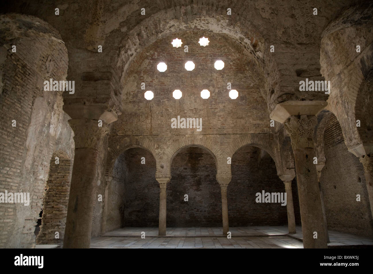 Arab baths in Granada Stock Photo: 33755278 - Alamy