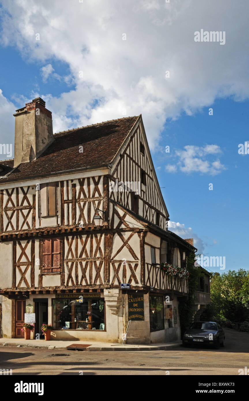 Timber framed french house hi-res stock photography and images - Alamy