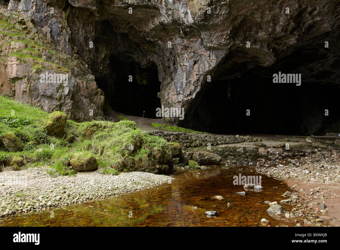 Scotland limestone caves uk hi-res stock photography and images - Alamy
