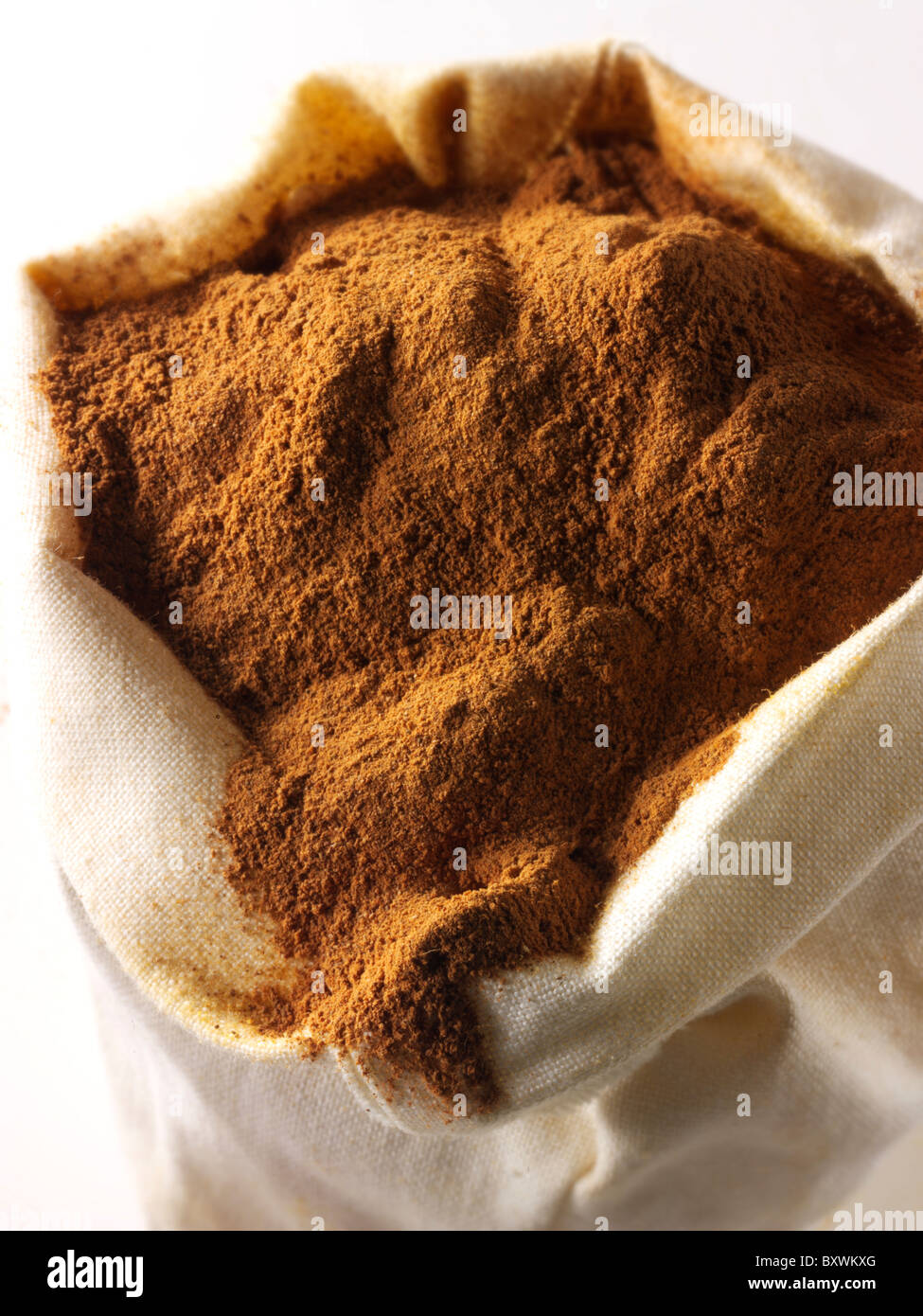 Cinamon powder hi-res stock photography and images - Alamy