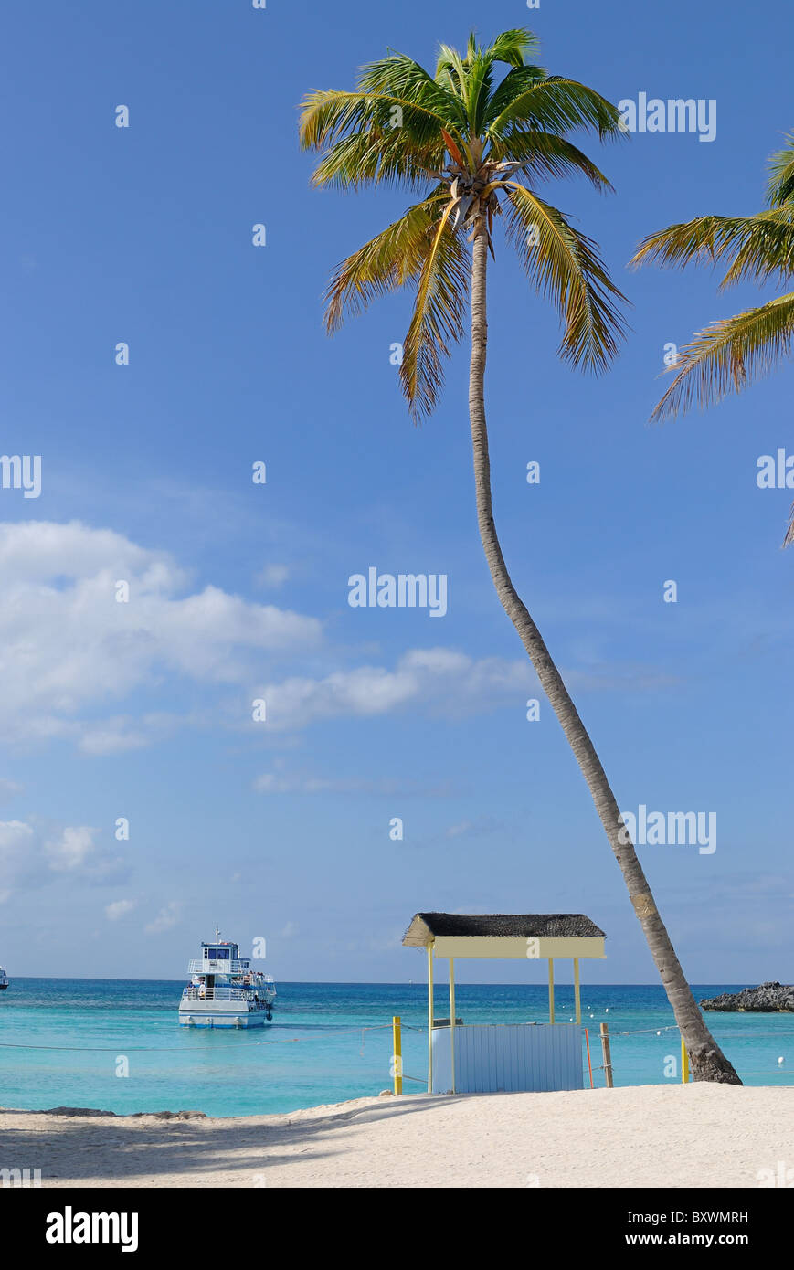 Caribbean Island scene in the day Stock Photo - Alamy