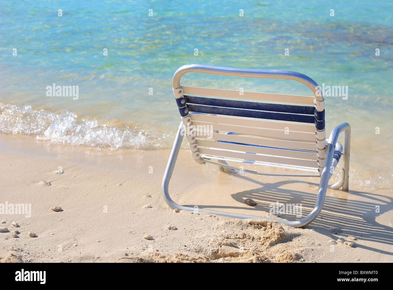 Beach lounge chair hi-res stock photography and images - Alamy