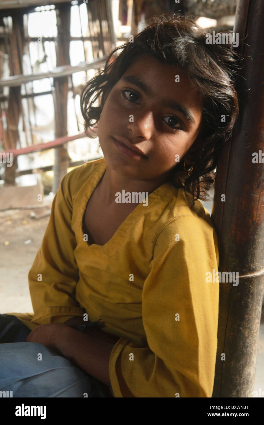 Homeless child nepal hi-res stock photography and images - Alamy