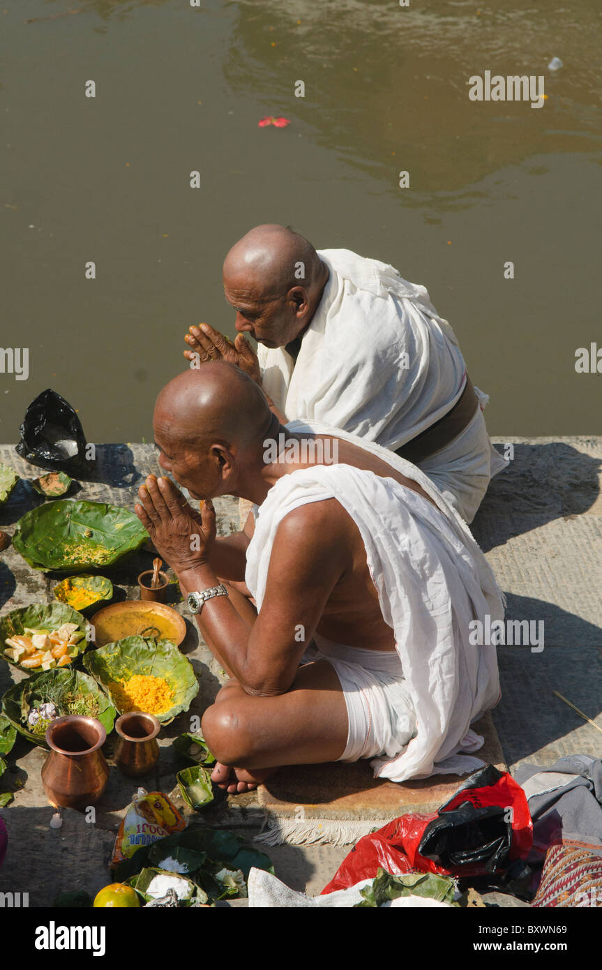 last rites at a funeral on the Bagmati River at the Pahsupatinath ...
