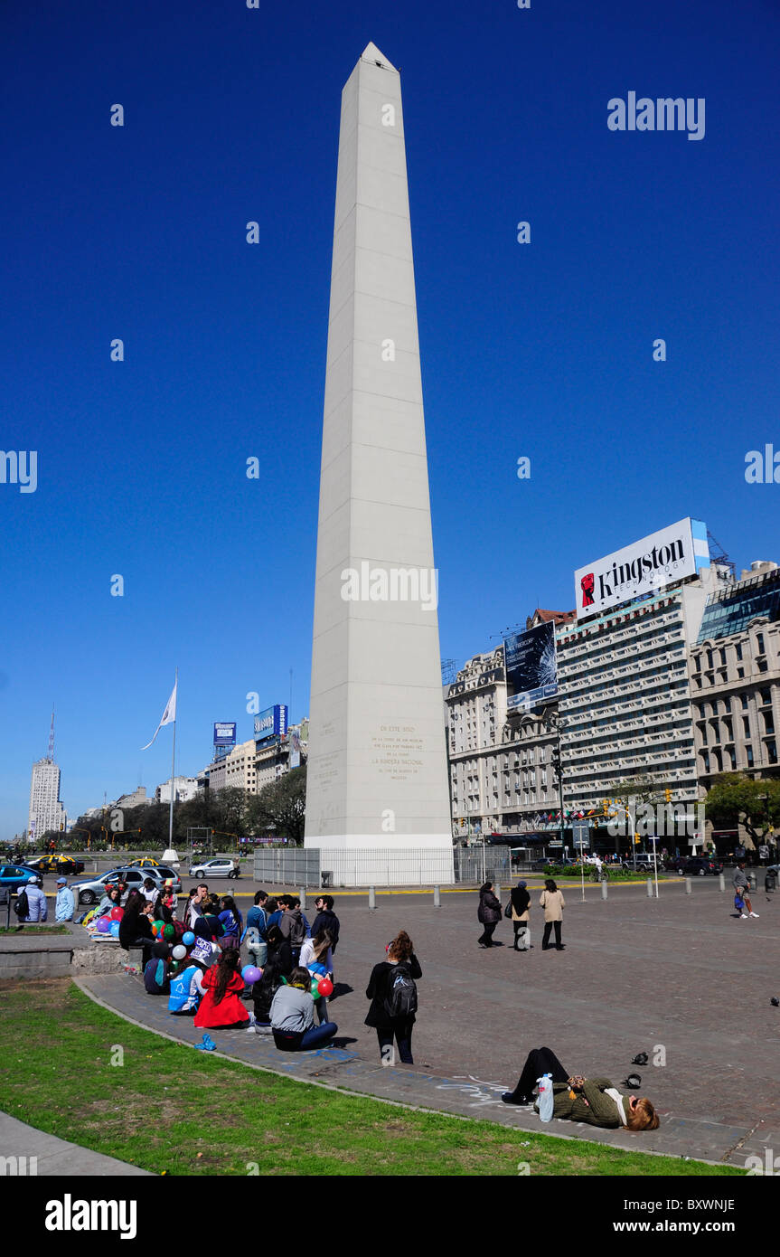 El Obelisco (The Obelisque), Plaza de la Republica, Buenos Aires ...