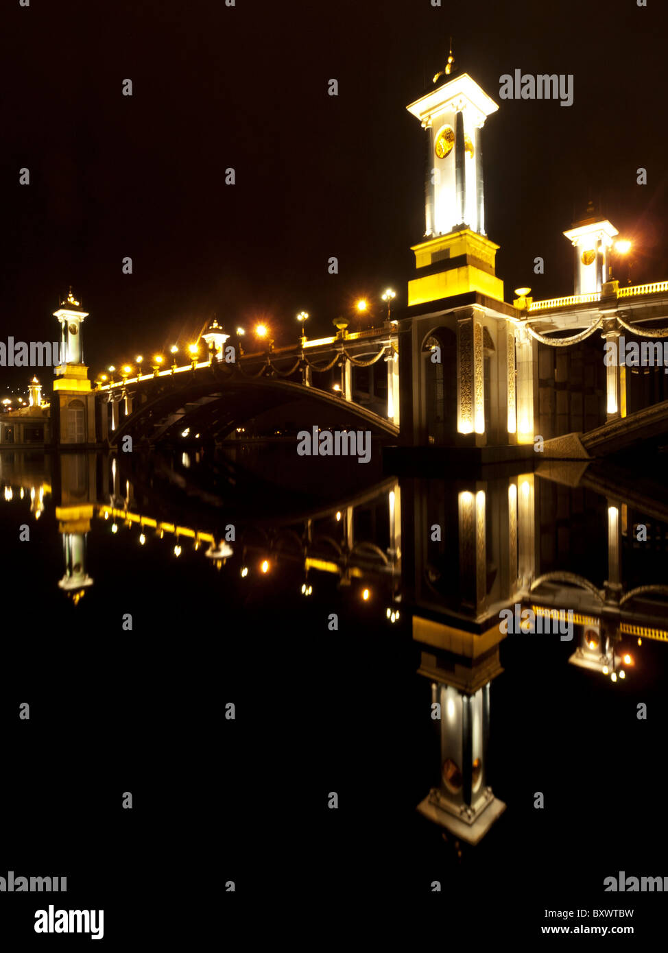 Putrajaya bridge hi-res stock photography and images - Alamy