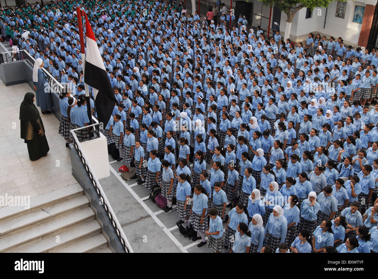 Arab school girl uniform hi-res stock photography and images - Alamy