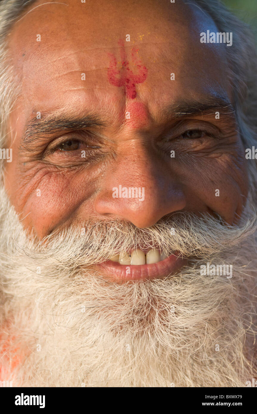 Monk with white beard hi-res stock photography and images - Alamy