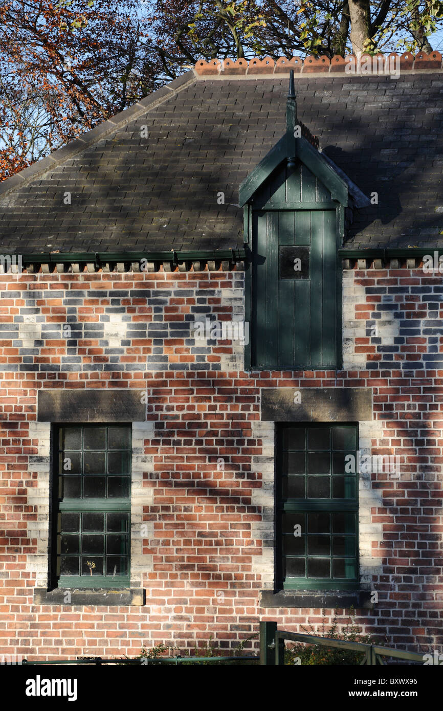Old stable block hi-res stock photography and images - Alamy