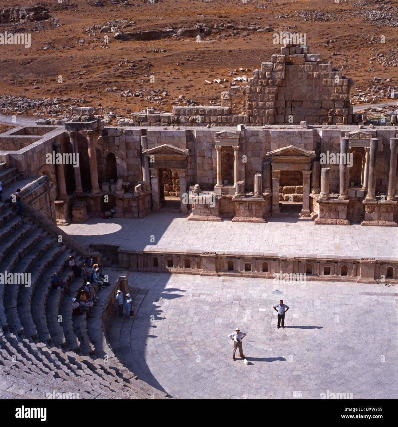 Jerash theatre stage hi-res stock photography and images - Alamy