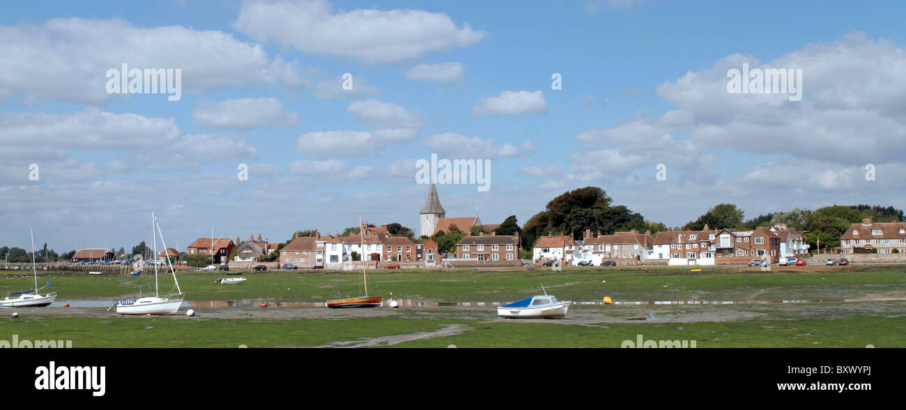 Low tide at Bosham harbour, West Sussex, England Stock Photo - Alamy