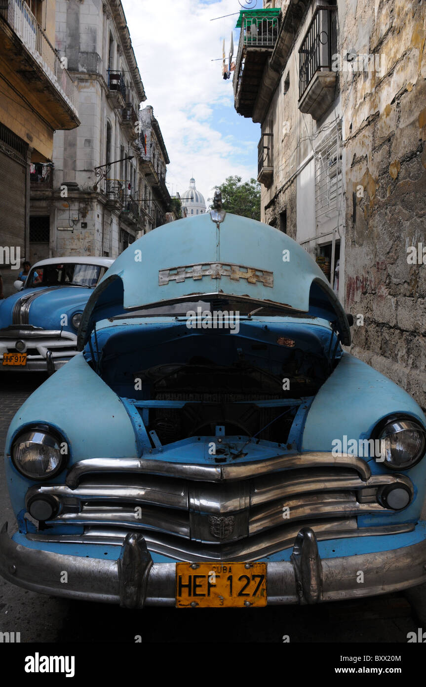 OLD CARS OF CUBA Stock Photo - Alamy