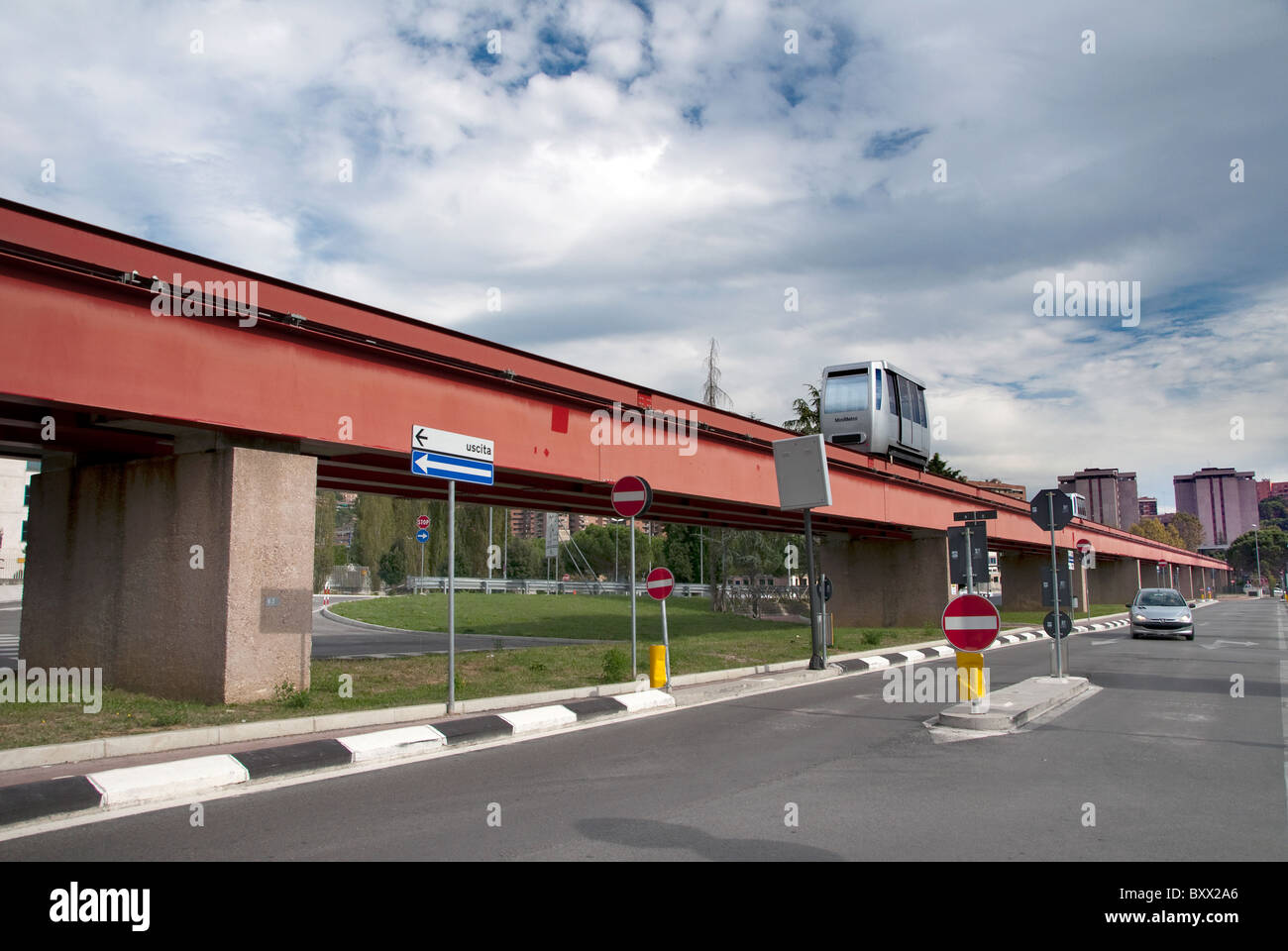 Mini metro hi-res stock photography and images - Alamy