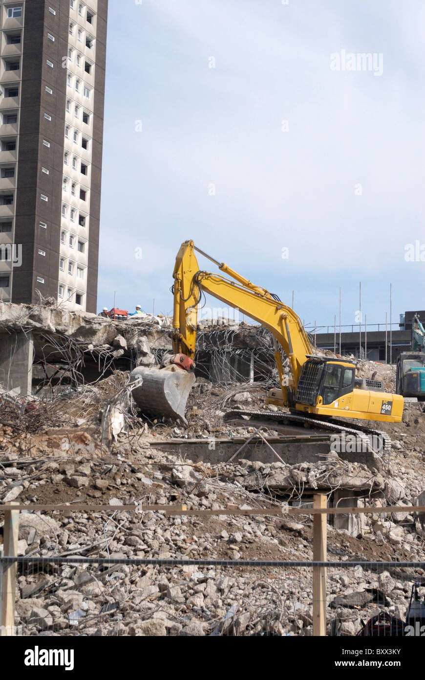 London demolition city hi-res stock photography and images - Alamy