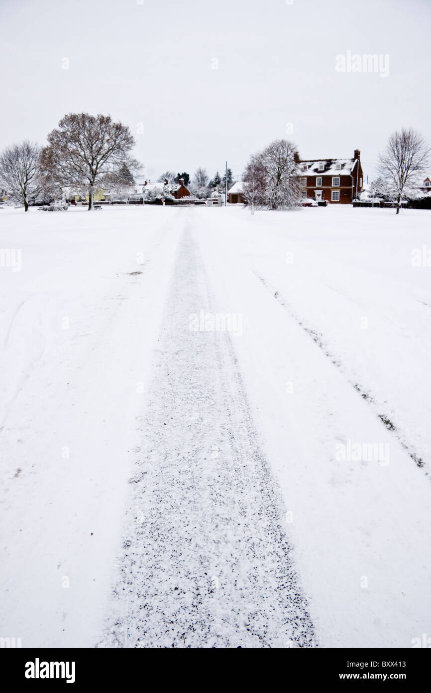 England cold landscape one house hi-res stock photography and images ...