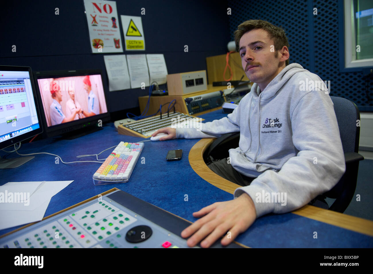 De student Leicester Mark Makela undergrad general Montfort students ...